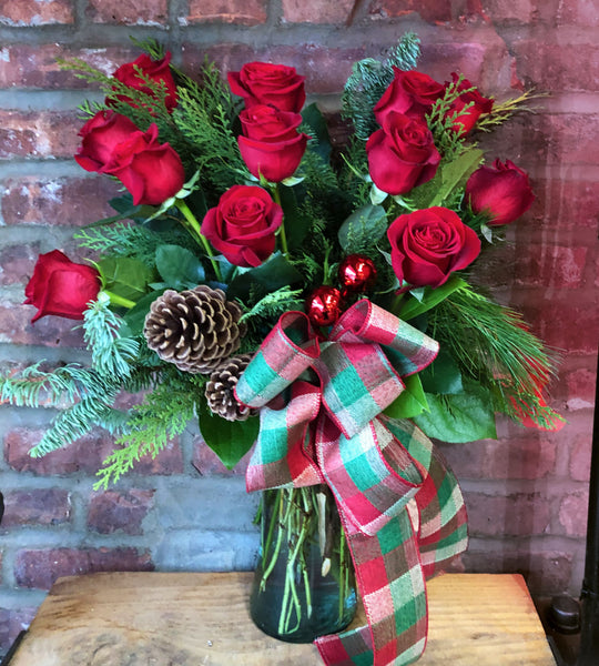 Christmas Dozen Roses Georgewood Florist